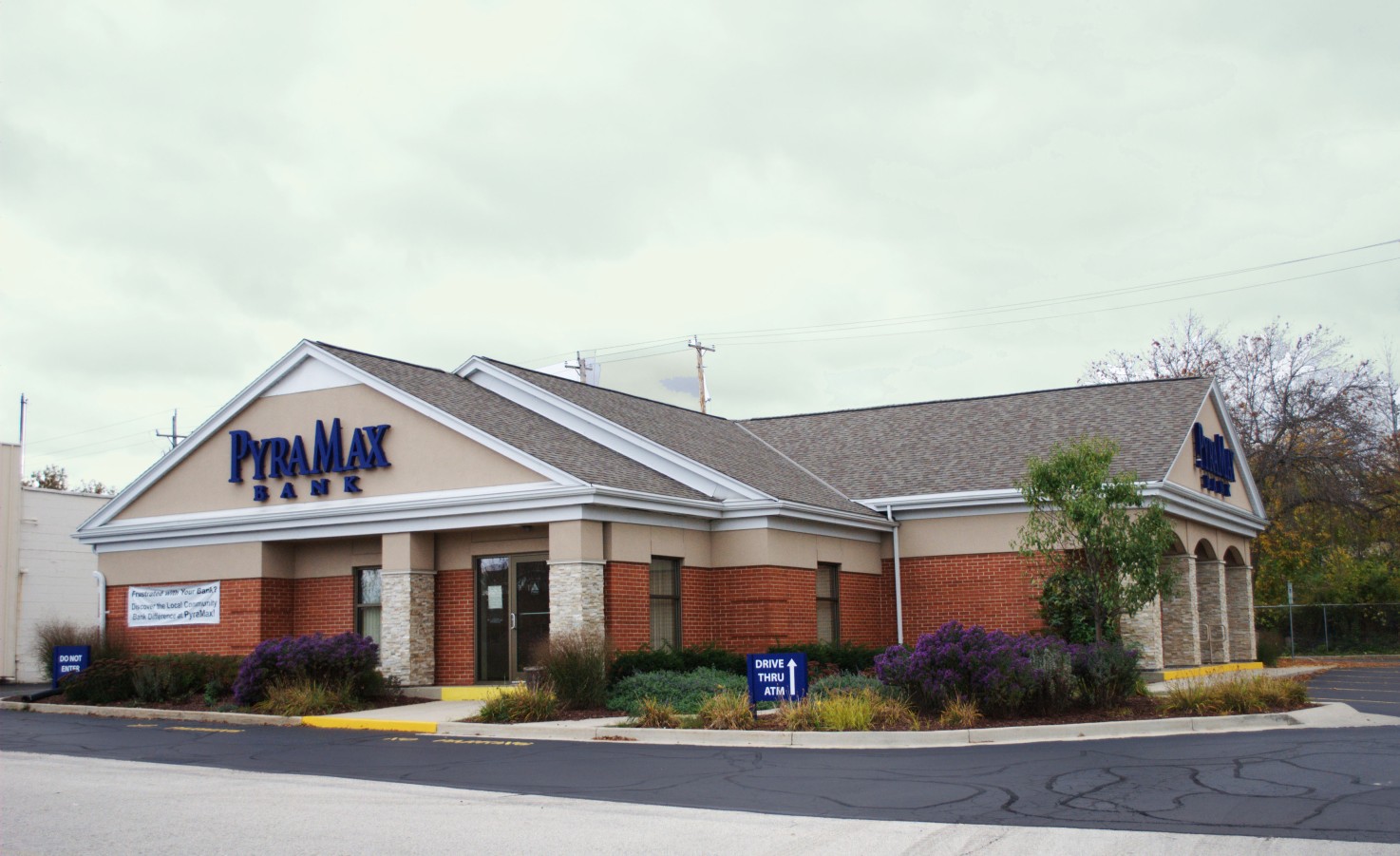 South Milwaukee - PyraMax Bank