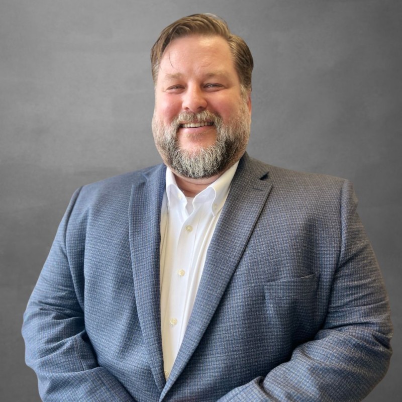 Connect with a Commercial Banker - PyraMax Bank